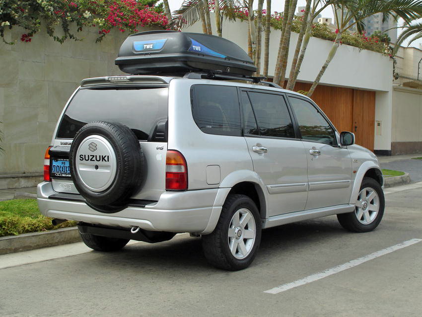 Suzuki XL7 technical specifications and fuel economy